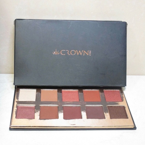 Crown | Makeup | Crown Pro Eyeshadow Palette | Poshmark